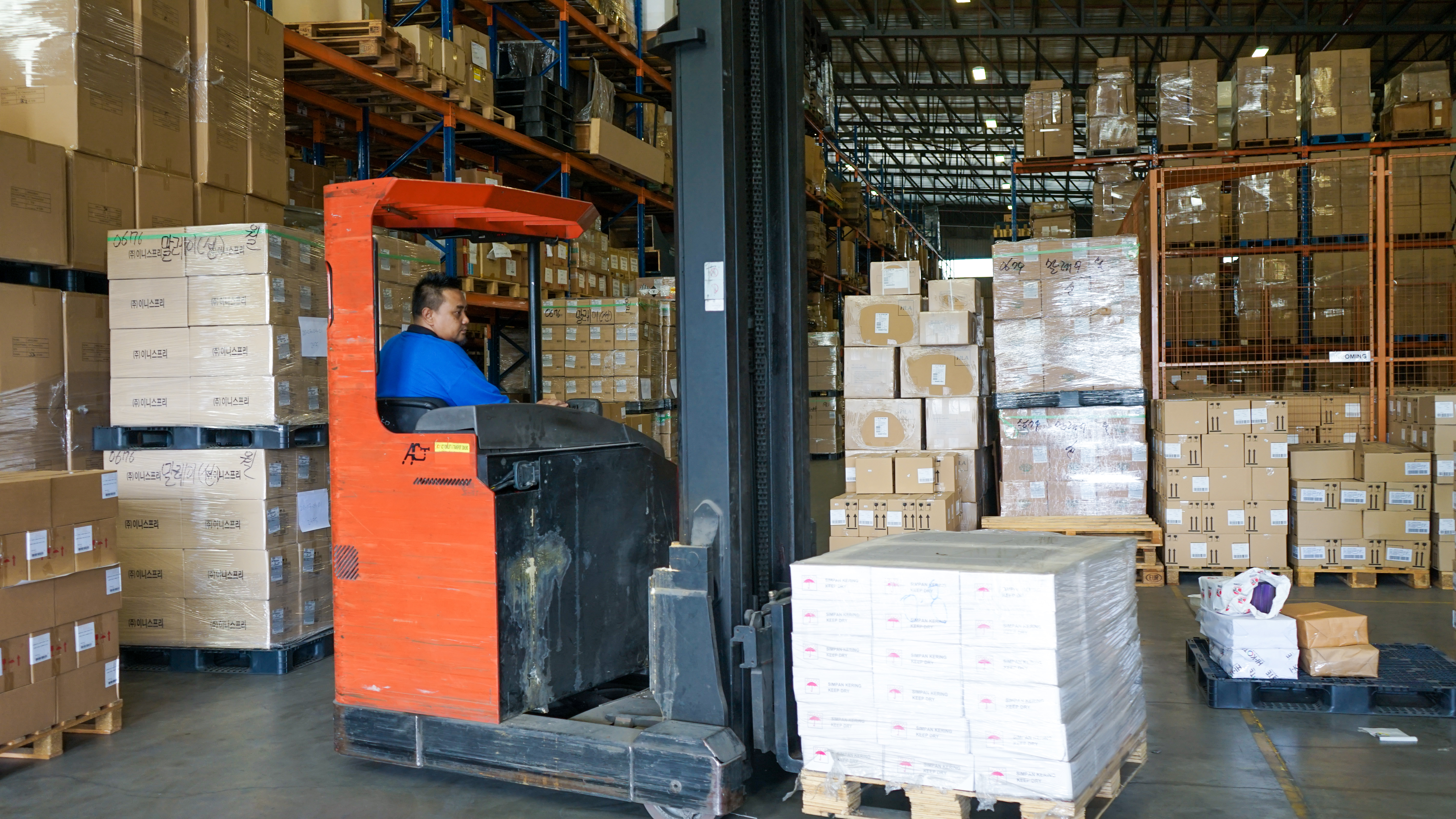 Cross Docking - DIF LOGISTICS